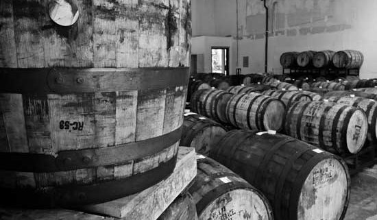 What are the 2 Best types of Brewing Barrels? - Brew Floors
